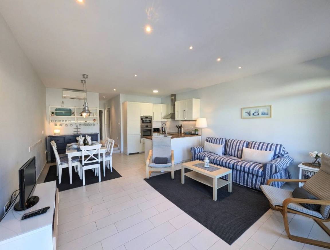 80 M² House ∙ 2 Bedrooms ∙ 4 Guests - Torrevieja