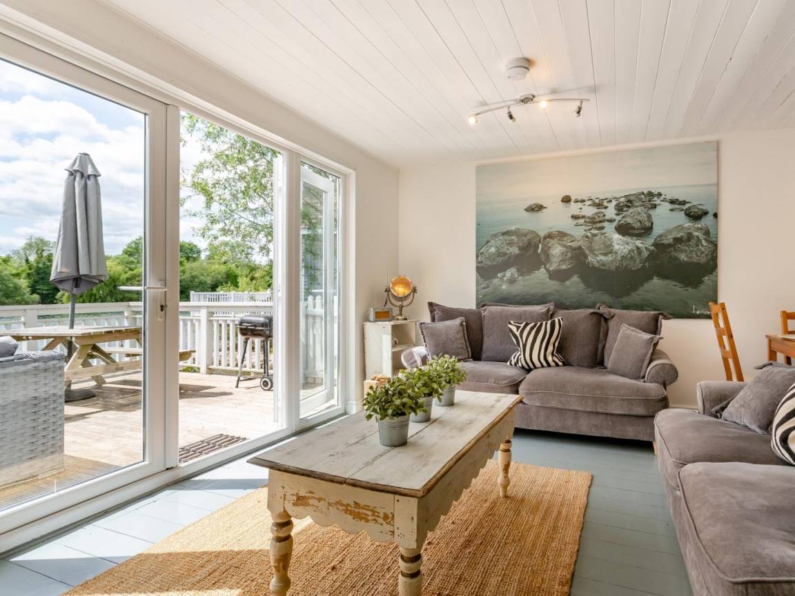 Cottage ∙ 3 Bedrooms ∙ 6 Guests - Swindon