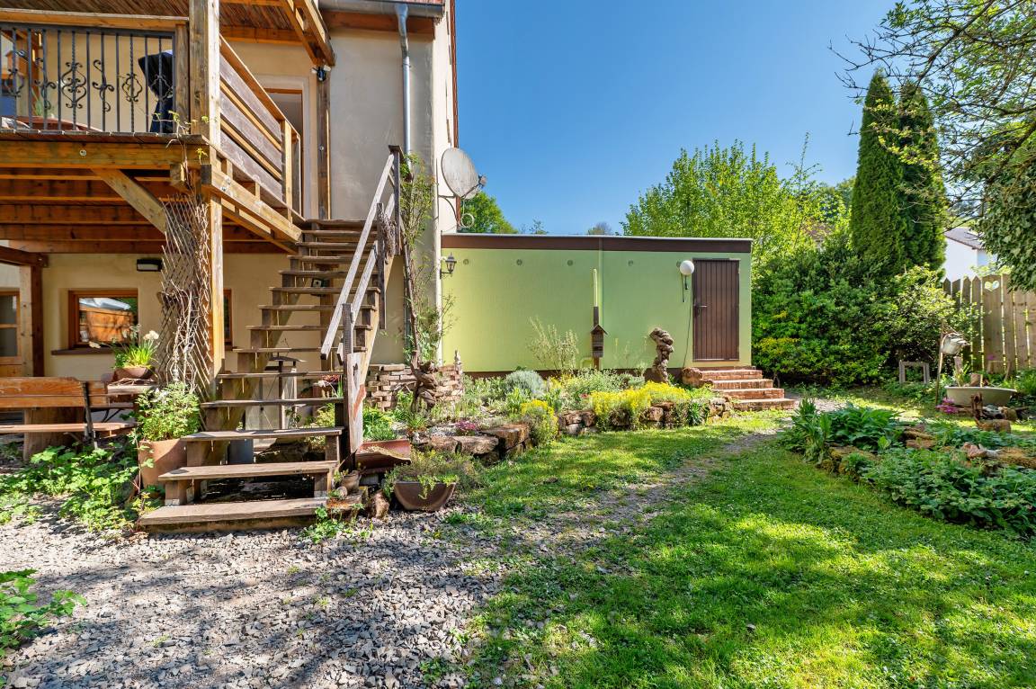 65 M² Ferienwohnung ∙ 1 Schlafzimmer ∙ 2 Gäste - Neunkirchen