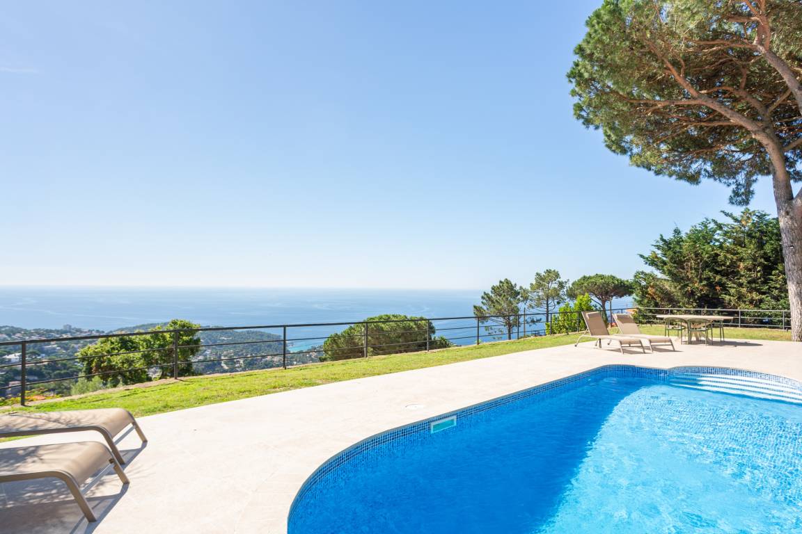 360 M² Casa ∙ 9 Habitaciones ∙ 17 Huéspedes - Tossa de Mar