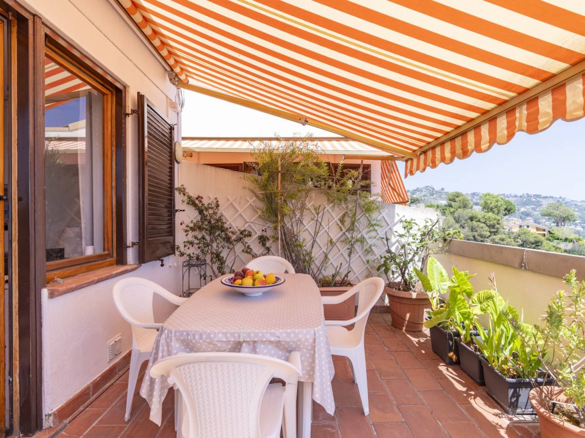 60 M² Ferienwohnung ∙ 1 Schlafzimmer ∙ 4 Gäste - Bordighera