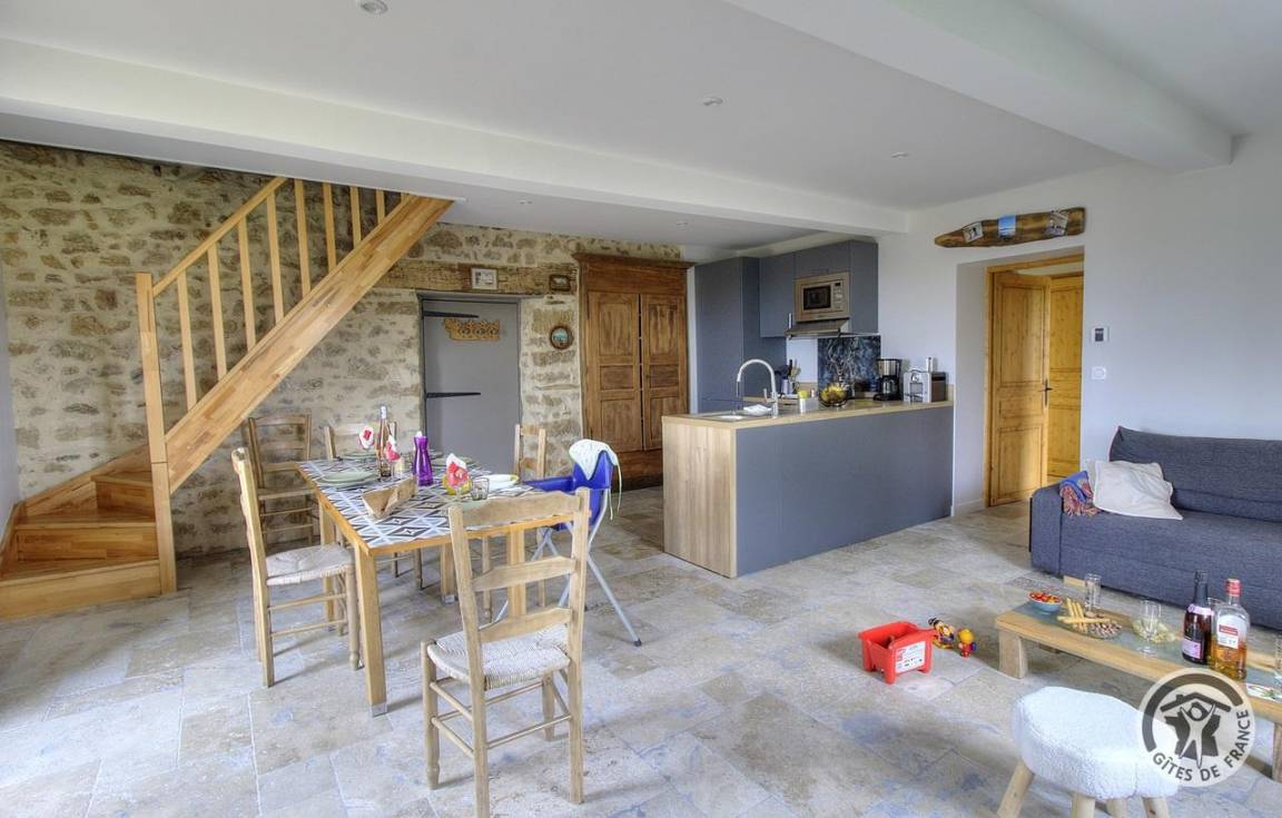 68 M² Gîte ∙ 2 Chambres ∙ 4 Personnes - Messimy