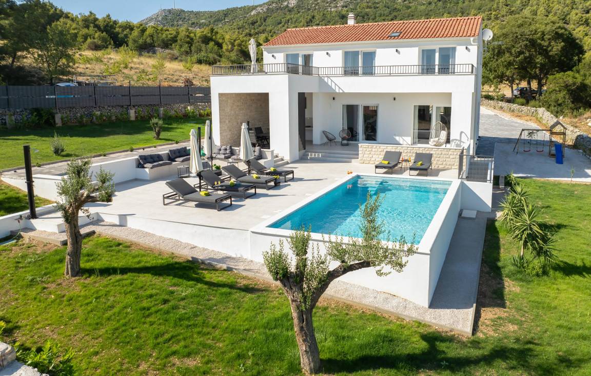 160 M² Ferienhaus ∙ 3 Schlafzimmer ∙ 8 Gäste - Skradin