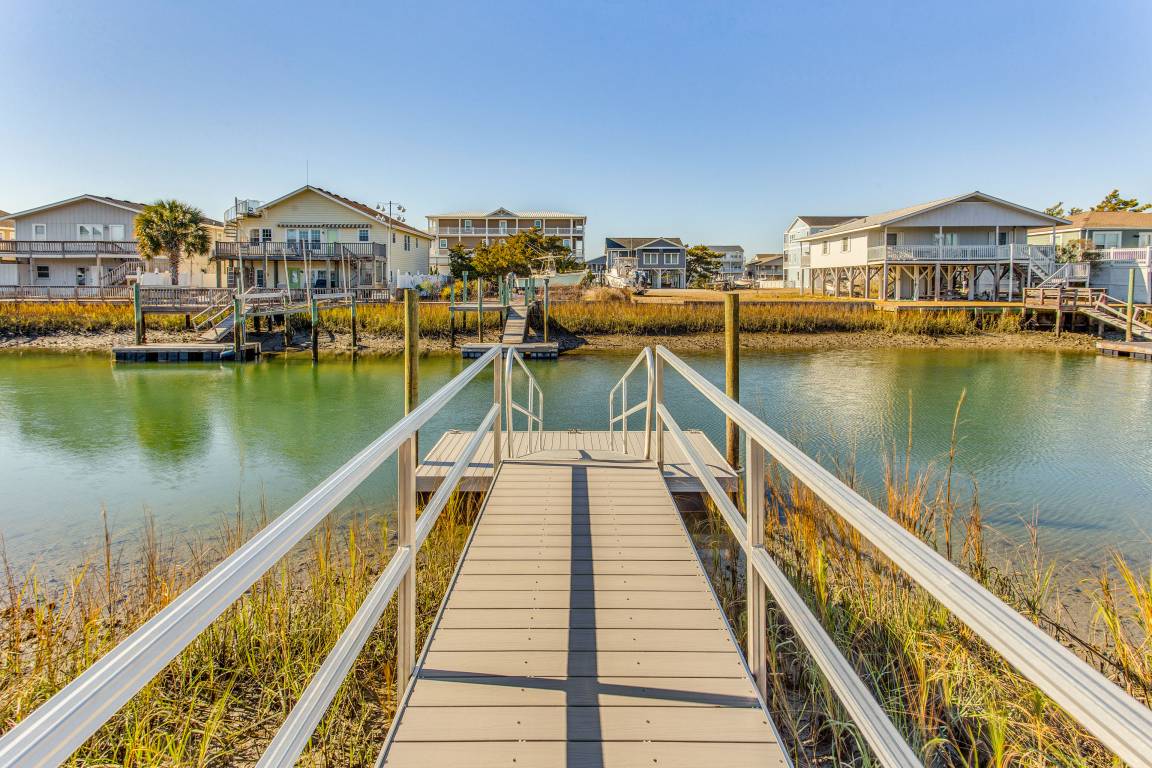 130 M² House ∙ 3 Bedrooms ∙ 8 Guests - Holden Beach, NC