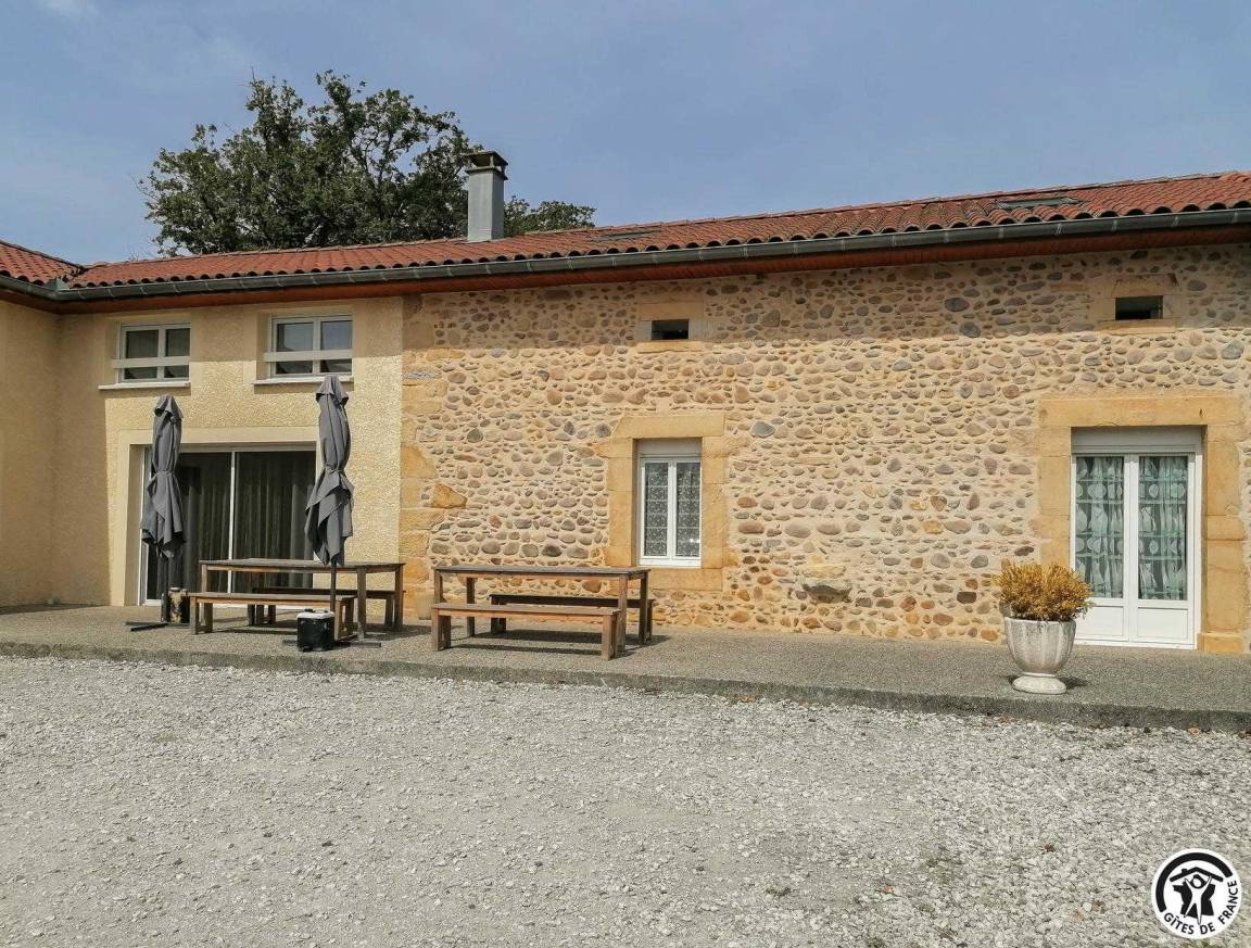 235 M² Gîte ∙ 6 Chambres ∙ 15 Personnes - Occitanie