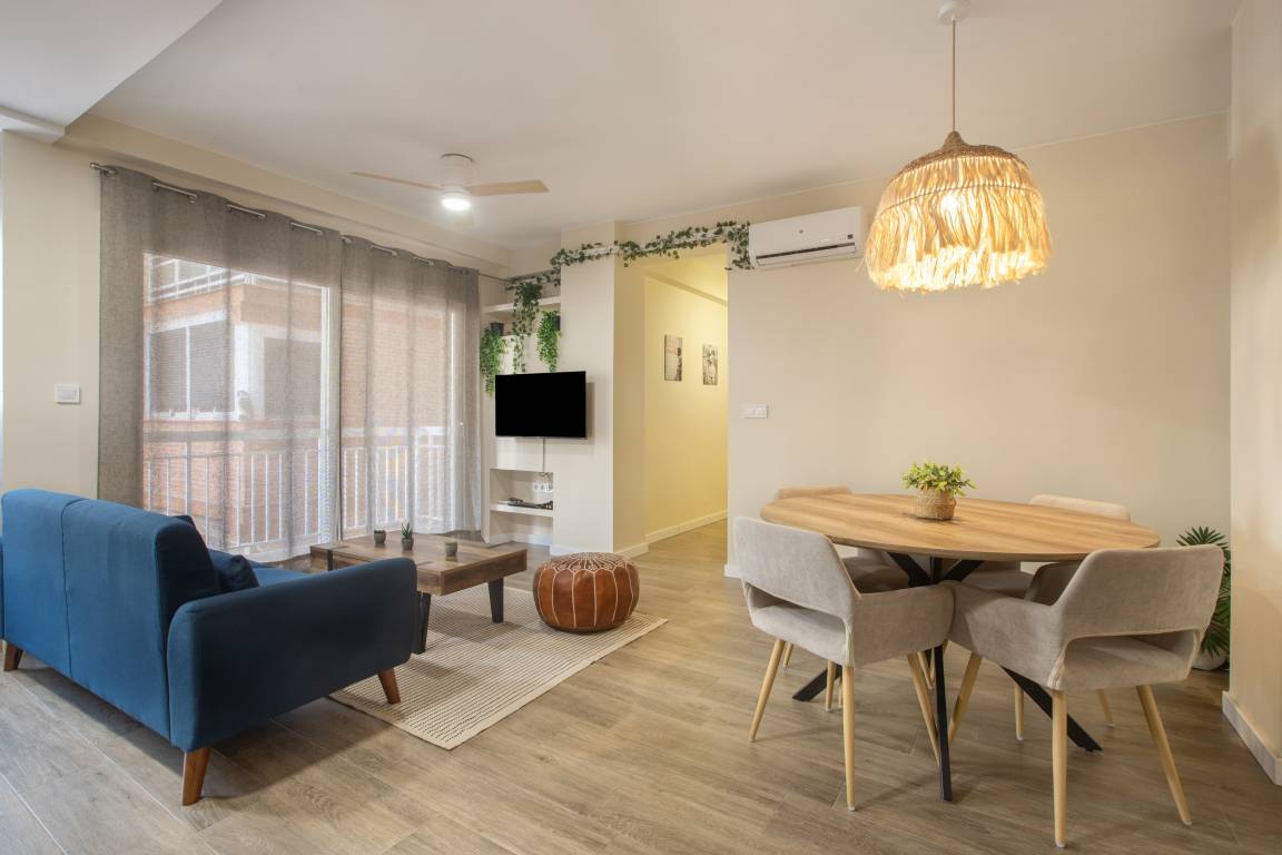 70 M² Ferienwohnung ∙ 2 Schlafzimmer ∙ 4 Gäste - Torremolinos