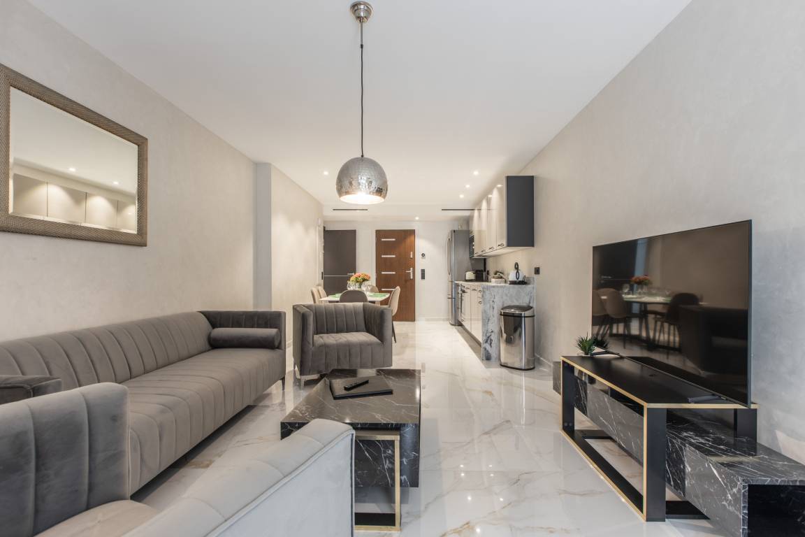 85 M² Apartment ∙ 3 Bedrooms ∙ 6 Guests - Cannes