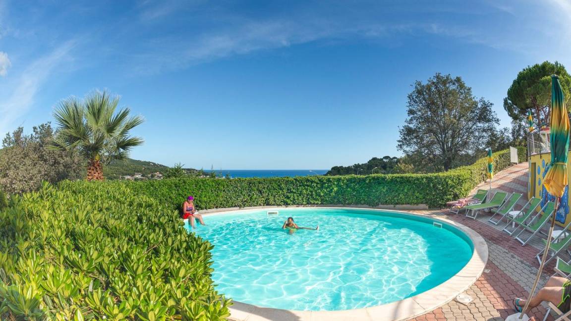 42 M² Appartamento Vacanza ∙ 1 Camera Da Letto ∙ 4 Ospiti - San Bartolomeo al Mare