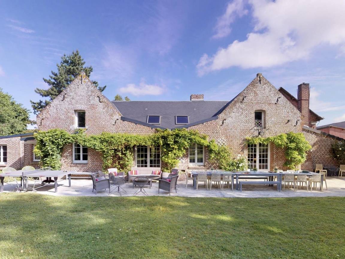 410 M² Gîte ∙ 14 Chambres ∙ 39 Personnes - Somme