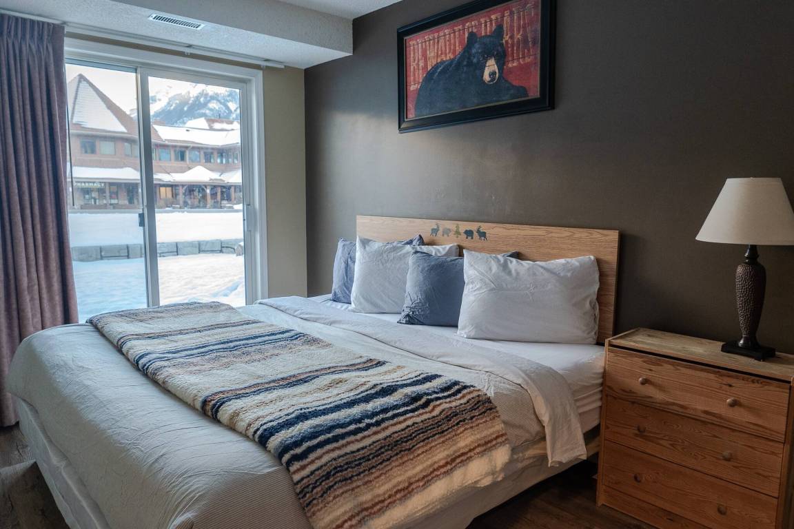74 M² Apartment ∙ 2 Bedrooms ∙ 6 Guests - Canmore