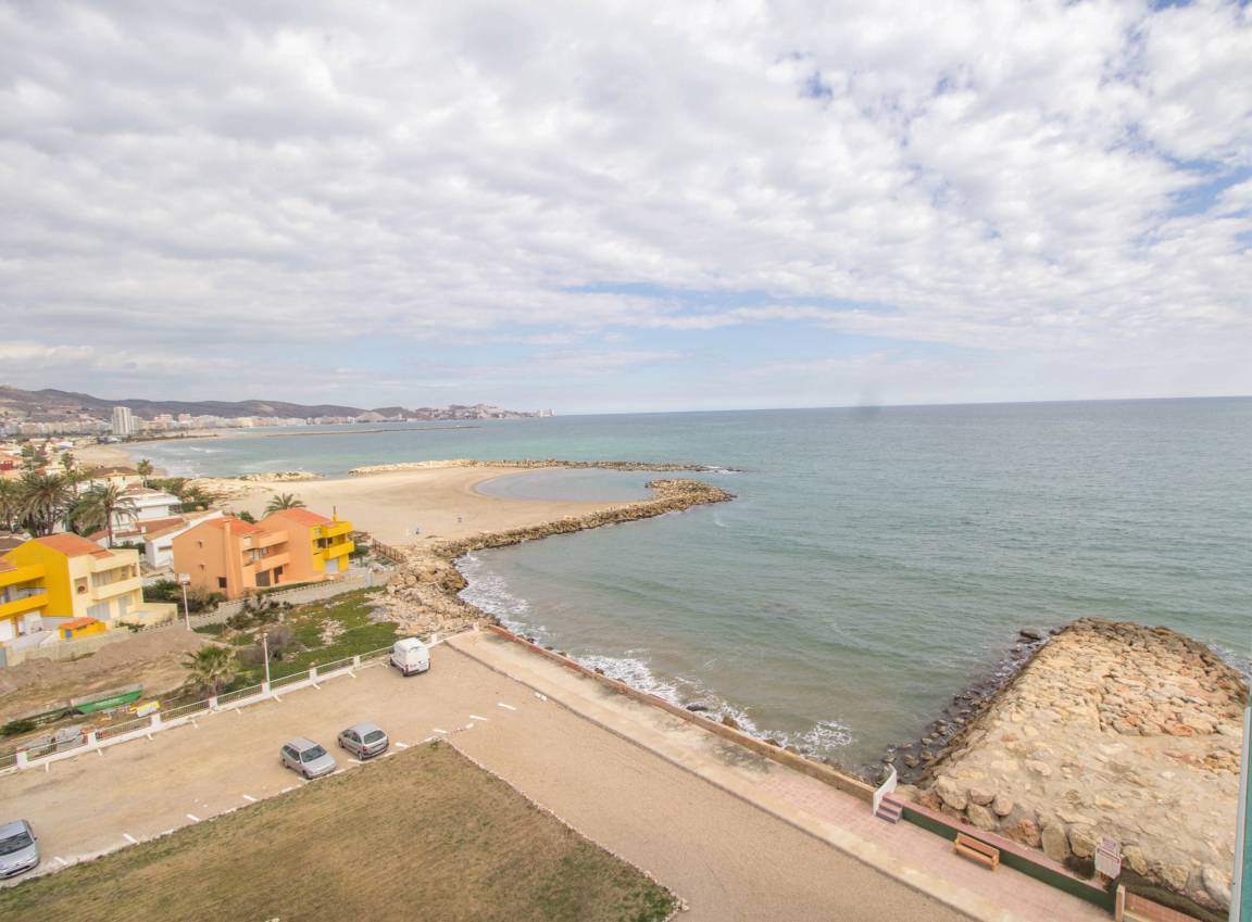 50 M² Huoneisto ∙ 1 Makuuhuone ∙ 3 Vierasta - Sueca