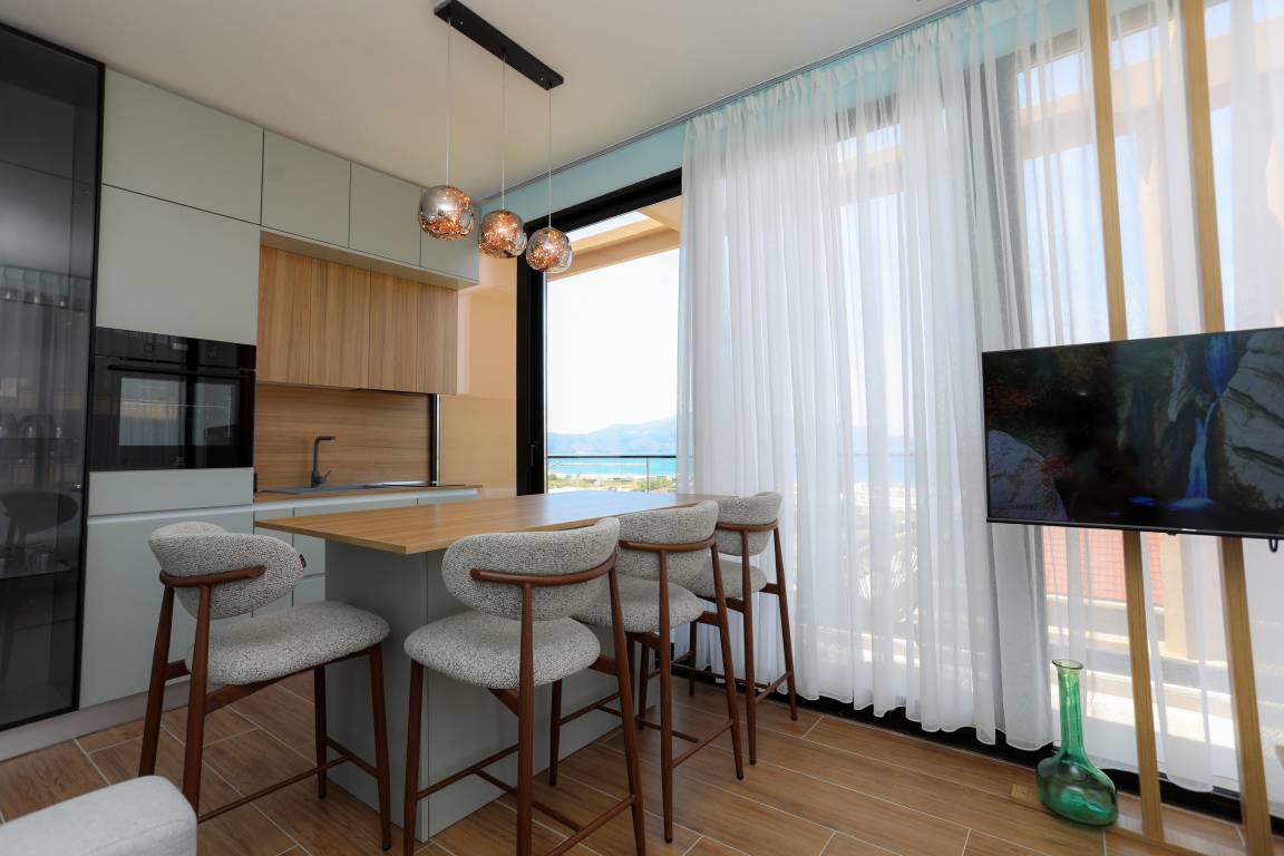 105 M² Ferienwohnung ∙ 2 Schlafzimmer ∙ 5 Gäste - Orikum