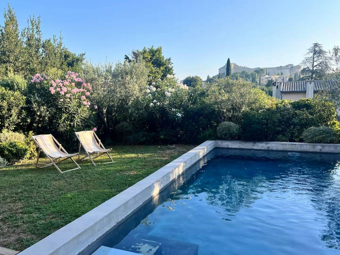 210 M² Maison De Vacances ∙ 4 Chambres ∙ 8 Personnes - Villeneuve-lès-Avignon