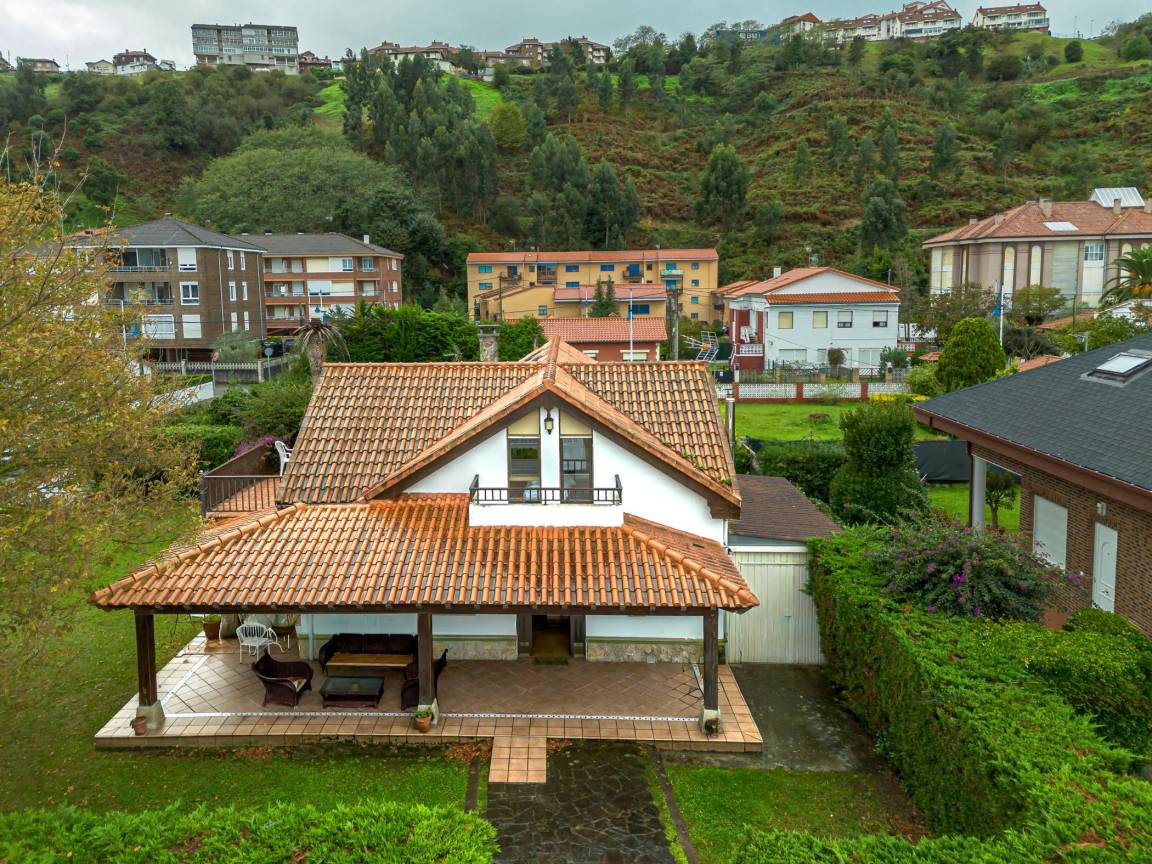 250 M² Vivenda ∙ 5 Quartos ∙ 11 Hóspedes - Suances