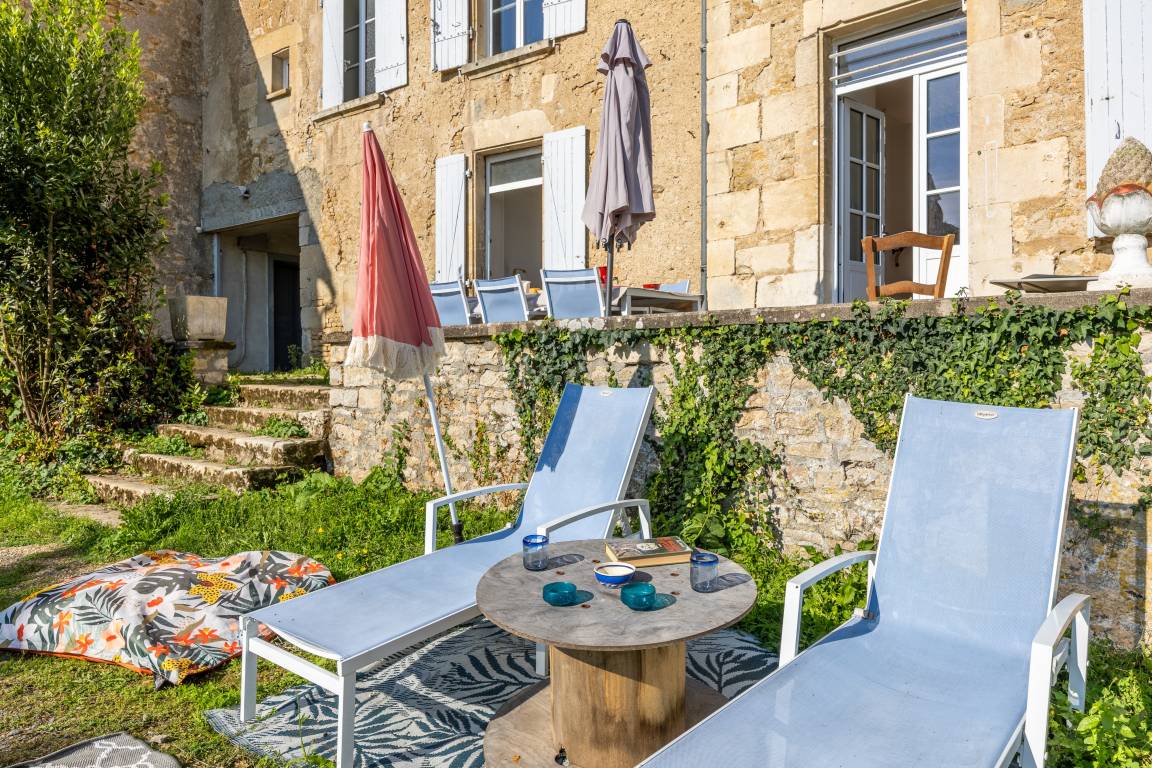 200 M² Maison De Vacances ∙ 4 Chambres ∙ 10 Personnes - La Crèche