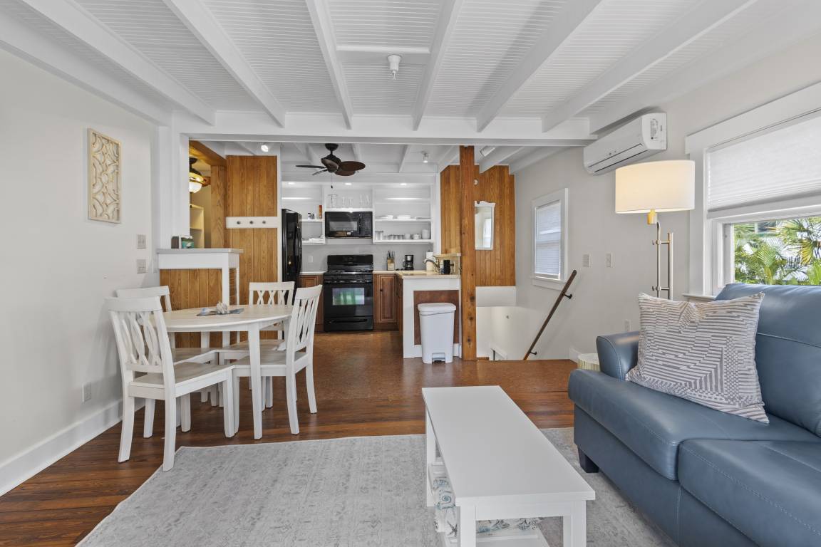 Apartment ∙ 1 Bedroom ∙ 2 Guests - Fort Pierce, FL
