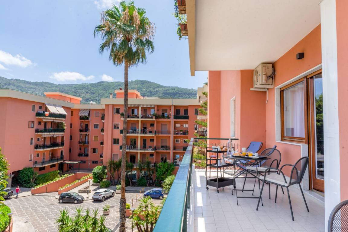 20 M² Hôtel ∙ 1 Chambre ∙ 2 Personnes - Sorrente