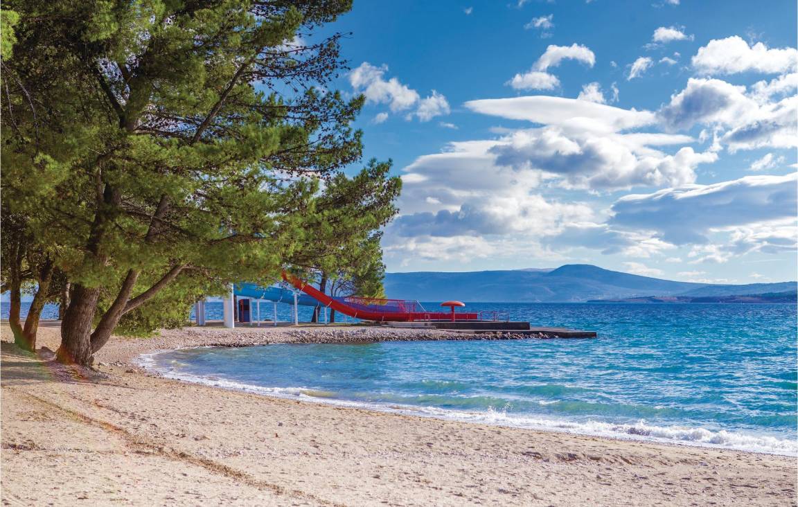 82 M² Apartment ∙ 2 Bedrooms ∙ 4 Guests - Crikvenica