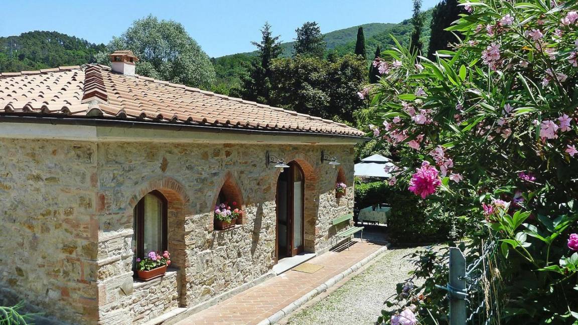 70 M² House ∙ 2 Bedrooms ∙ 6 Guests - Pisa