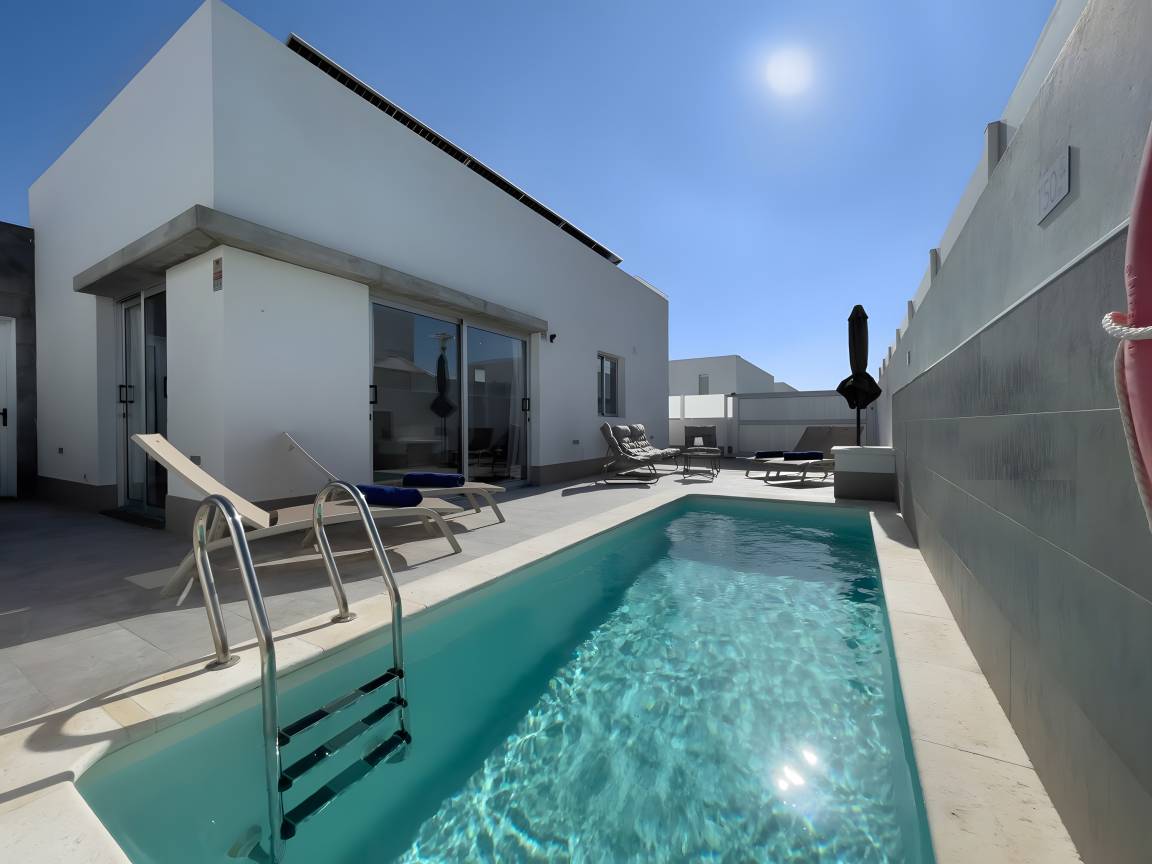 75 M² Casa ∙ 3 Quartos ∙ 5 Hóspedes - Playa Blanca