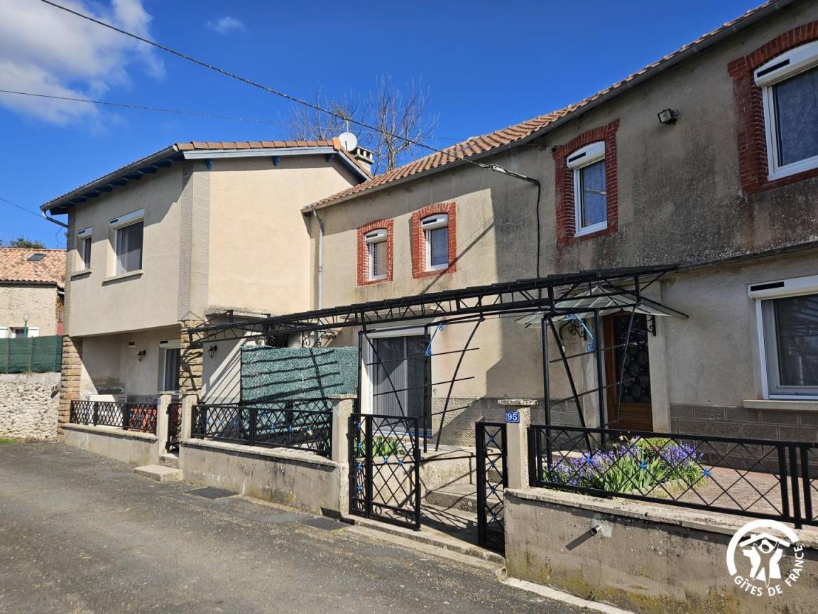 100 M² Gîte ∙ 2 Chambres ∙ 3 Personnes - Tarn