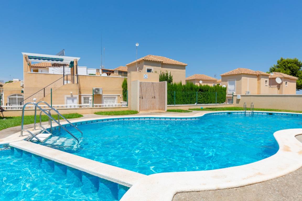 Apartment ∙ 2 Bedrooms ∙ 6 Guests - La Zenia