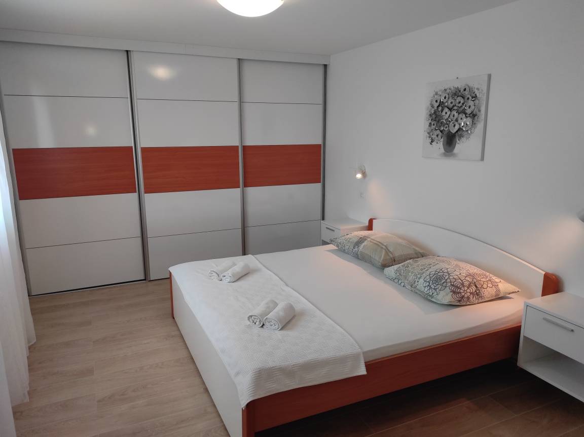 50 M² Ferienwohnung ∙ 1 Schlafzimmer ∙ 4 Gäste - Igrane