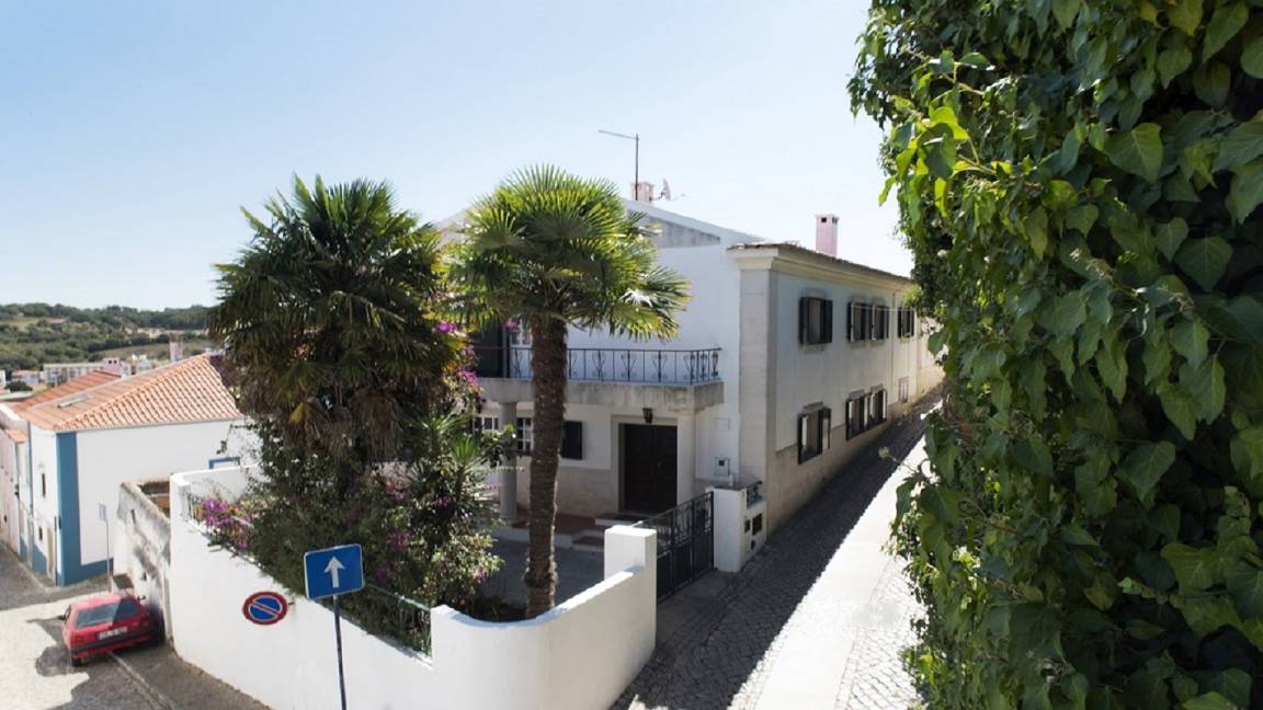 240 M² House ∙ 4 Bedrooms ∙ 6 Guests - Sines