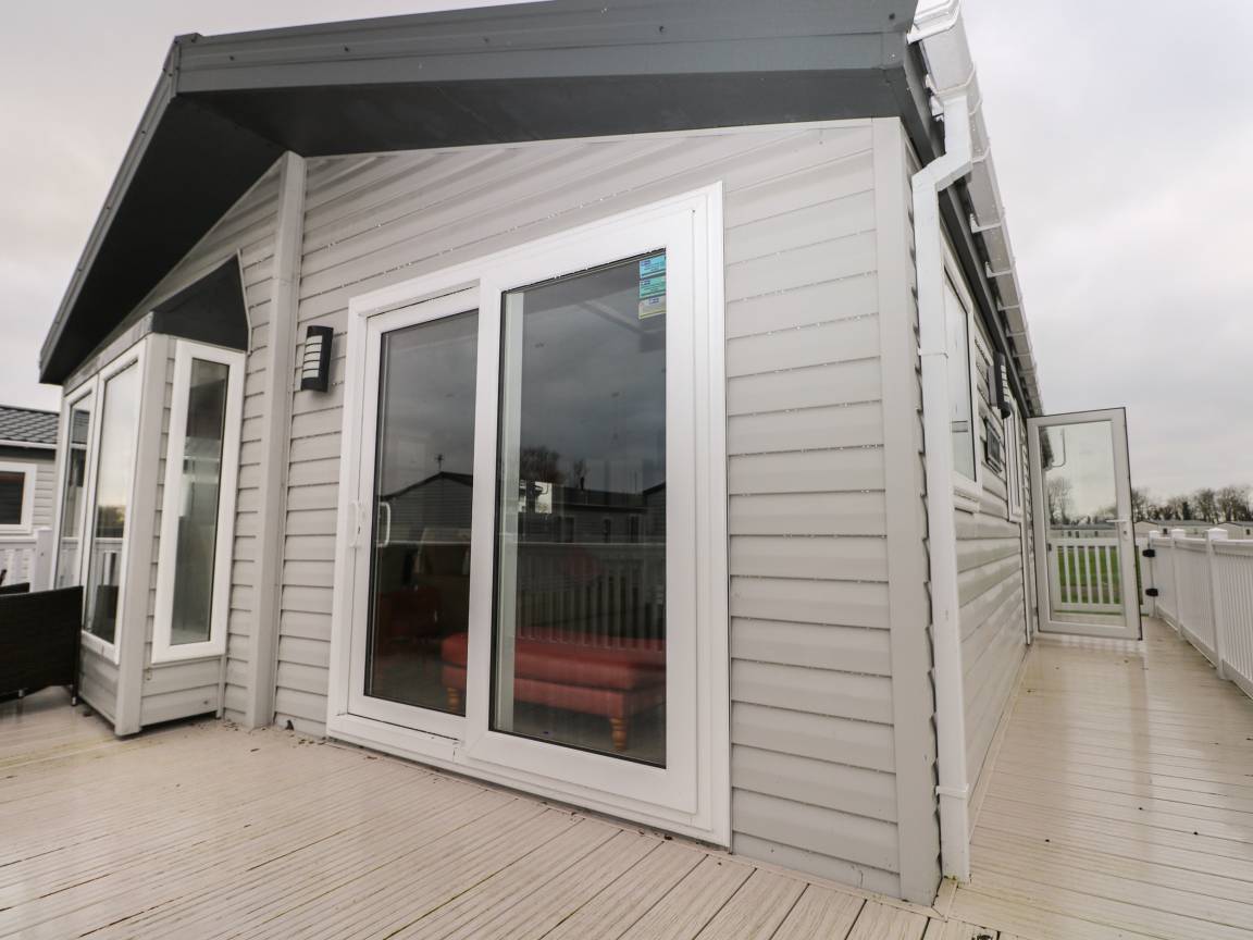 Cottage ∙ 3 Bedrooms ∙ 6 Guests - Bognor Regis