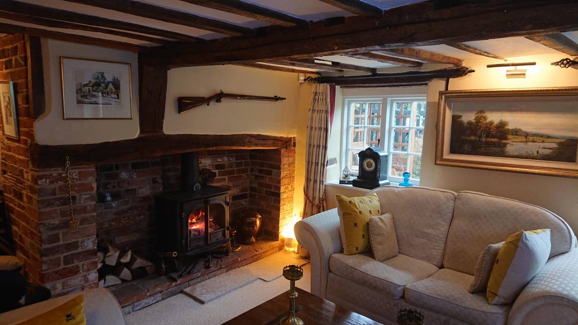 55 M² Cottage ∙ 2 Bedrooms ∙ 4 Guests - Henley-on-Thames