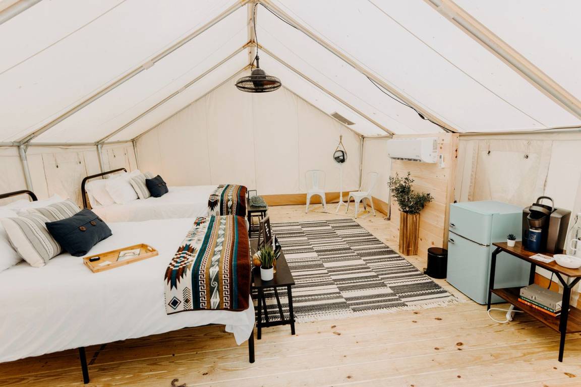 Camping ∙ 1 Bedroom ∙ 6 Guests - Helen, GA