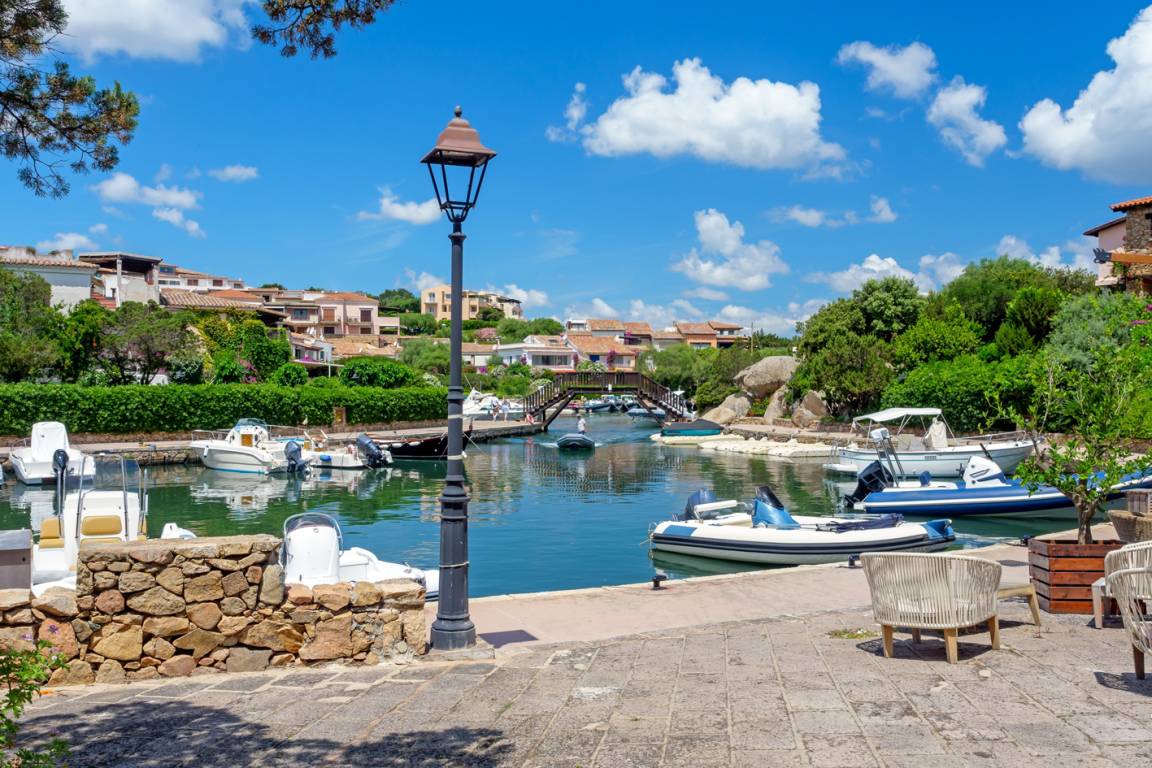 16 M² Casa Flotante ∙ 4 Habitaciones ∙ 8 Huéspedes - Olbia