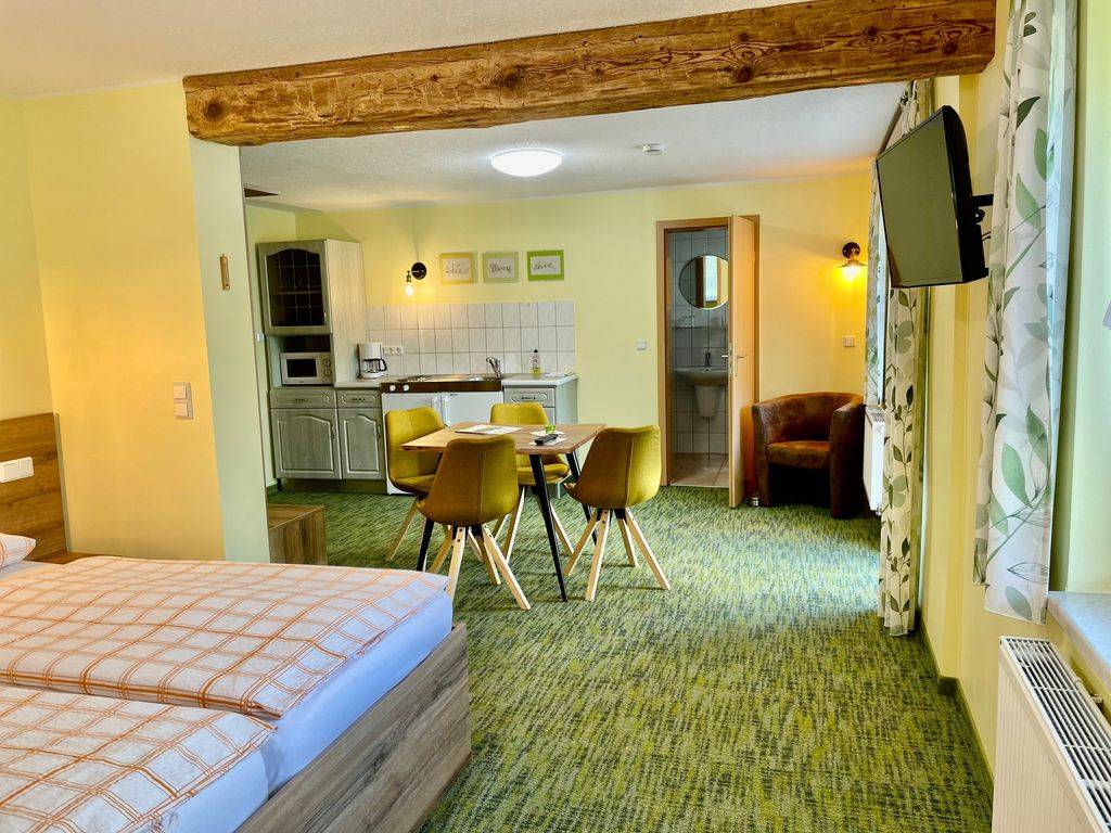 35 M² Bed & Breakfast ∙ 1 Sypialnia ∙ 4 Gości - Lubin