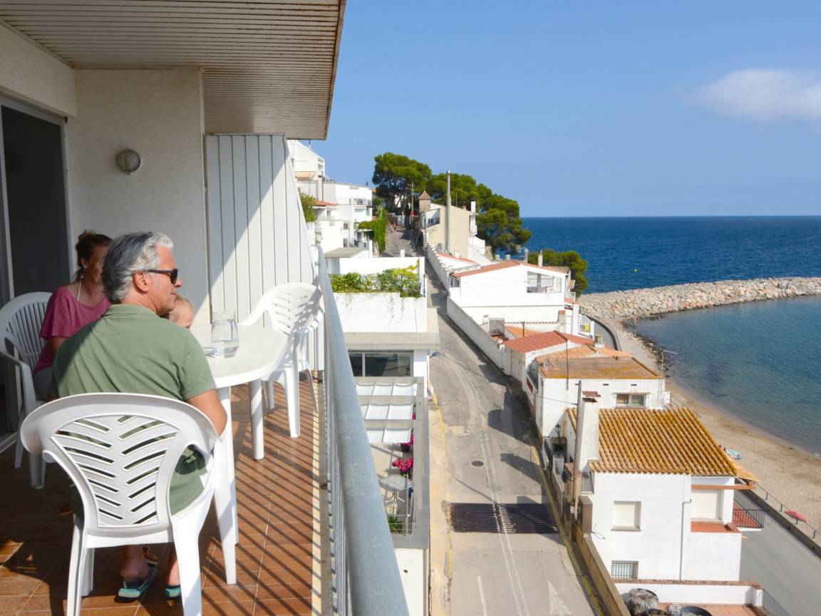 45 M² Apartment ∙ 1 Bedroom ∙ 4 Guests - Pals