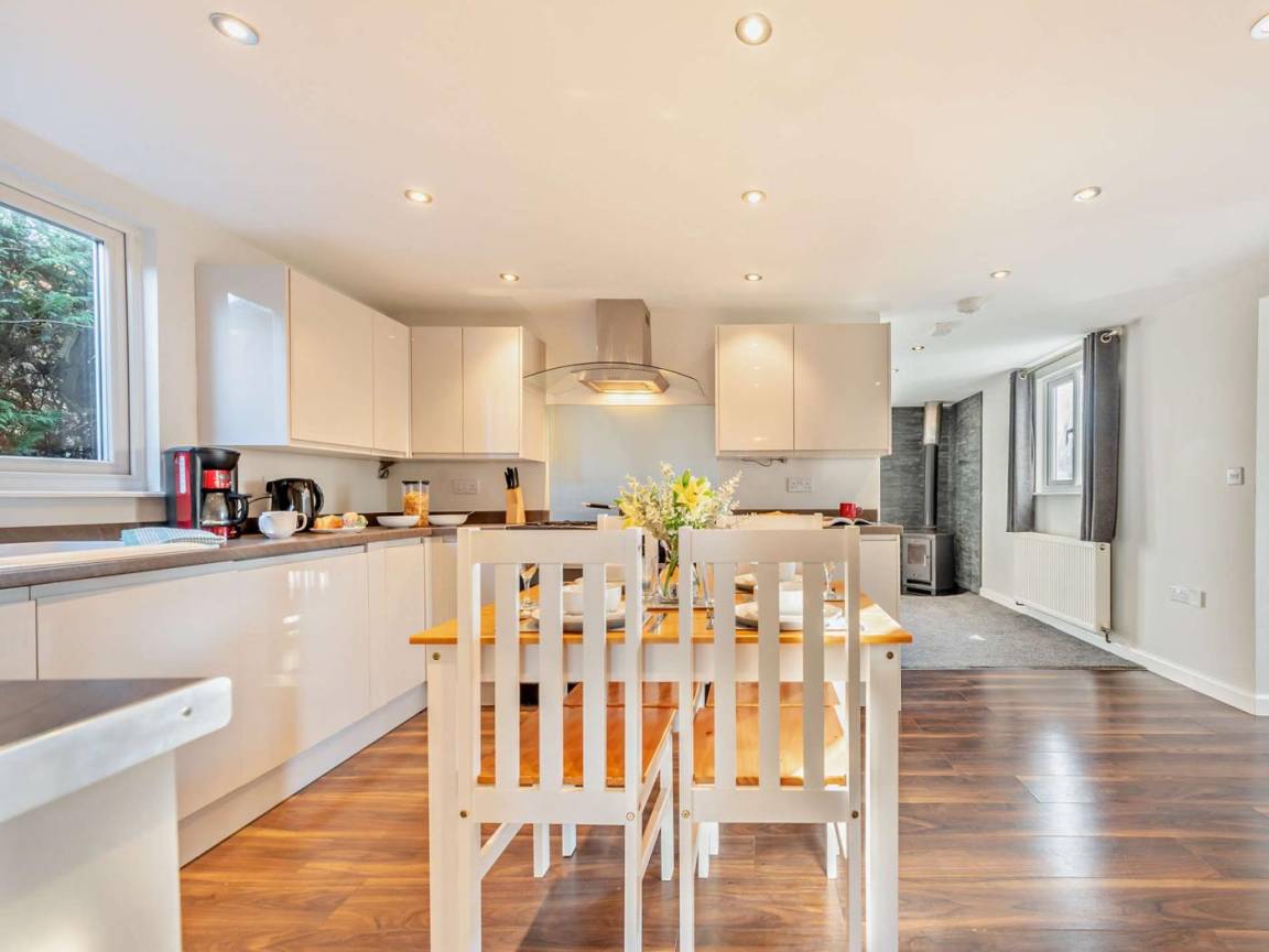 Lodge ∙ 2 Bedrooms ∙ 3 Guests - Aberaeron