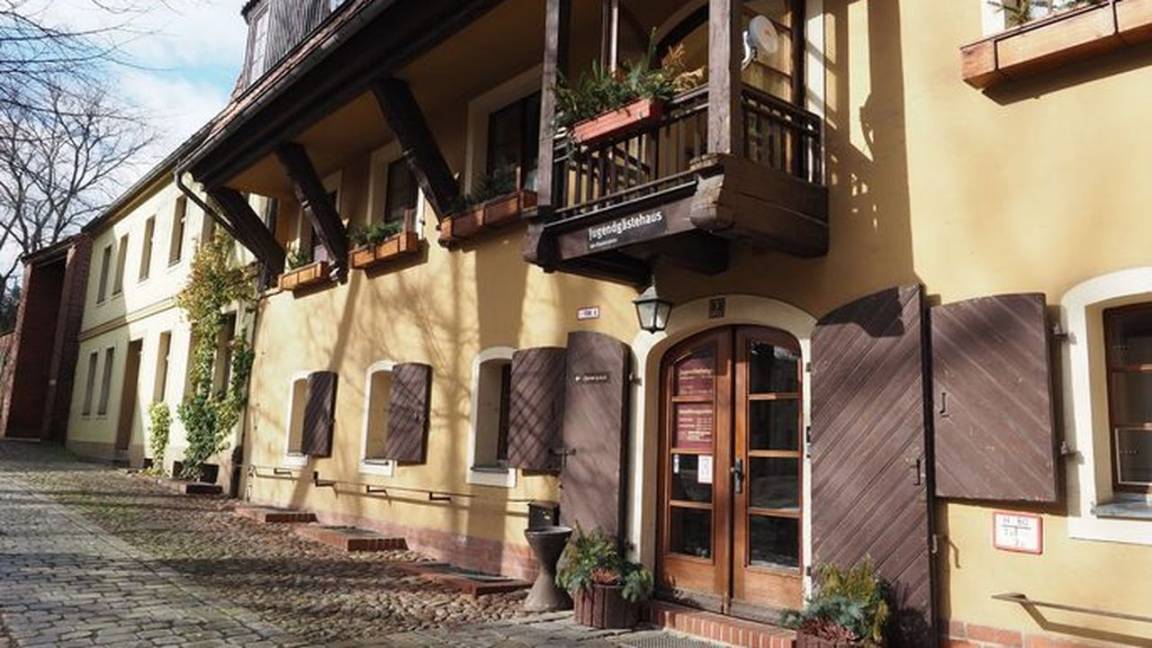 12 M² Hotel ∙ 1 Bedroom ∙ 2 Guests - Cottbus