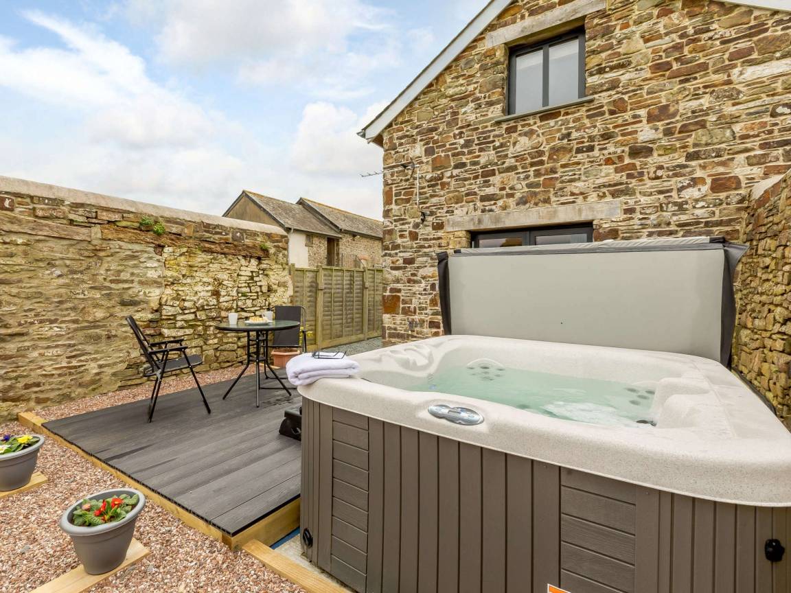 Cottage ∙ 2 Bedrooms ∙ 4 Guests - North Devon District
