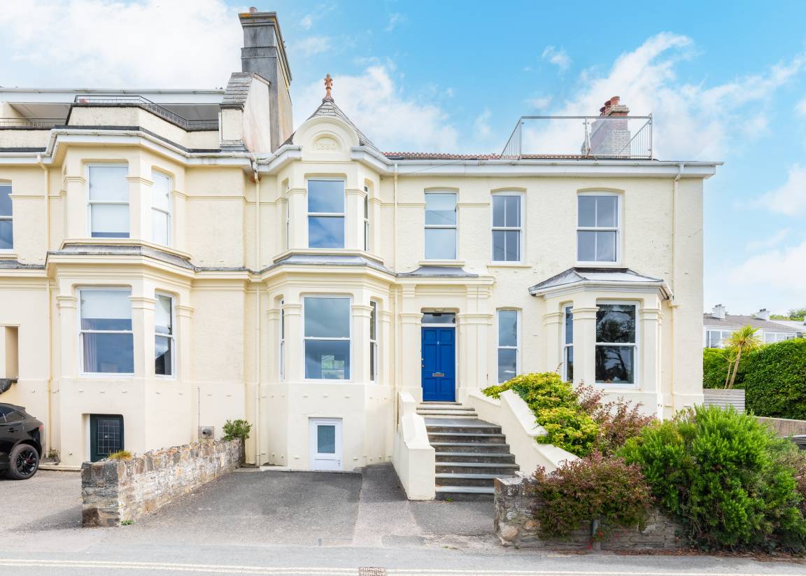 Cottage ∙ 5 Bedrooms ∙ 10 Guests - Padstow