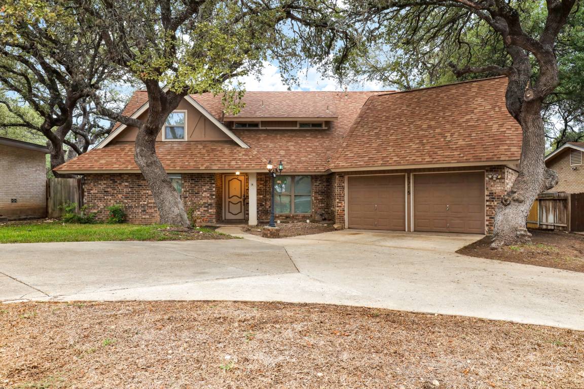 218 M² House ∙ 6 Bedrooms ∙ 14 Guests - Encino Park - San Antonio
