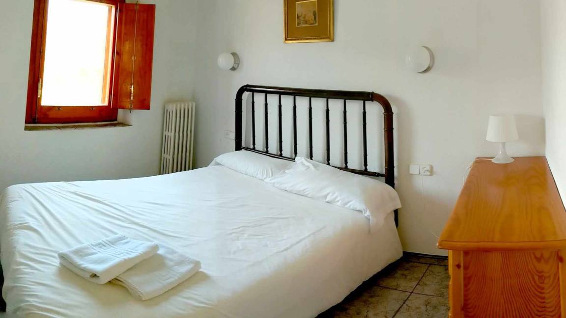 100 M² Apartamento ∙ 2 Habitaciones ∙ 4 Huéspedes - Olot