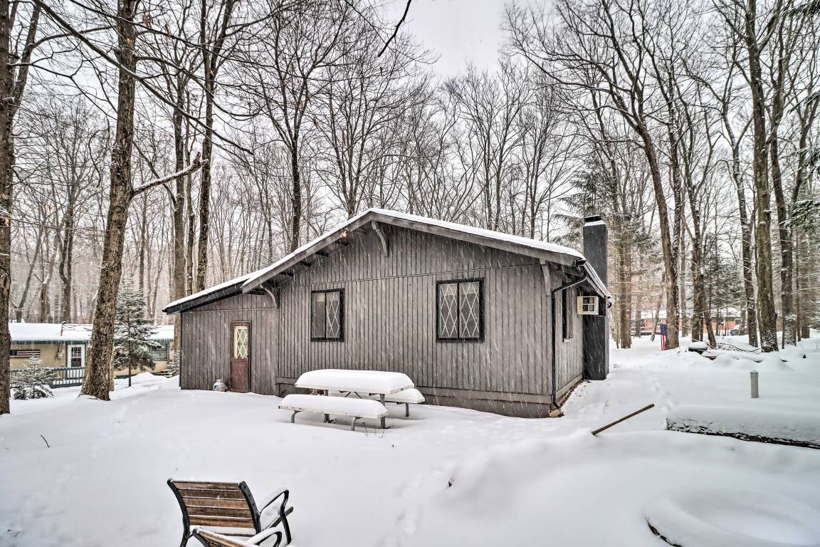 65 M² House ∙ 2 Bedrooms ∙ 6 Guests - Pocono Pines, PA