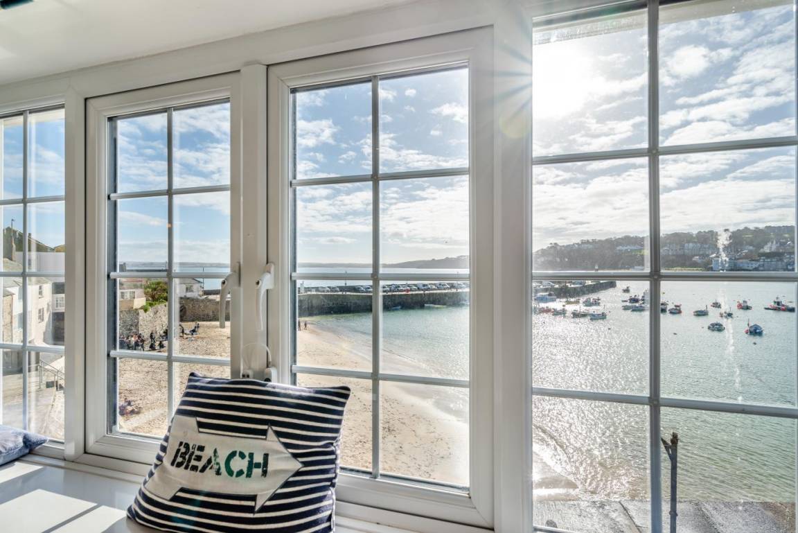 Apartment ∙ 2 Bedrooms ∙ 4 Guests - St Ives