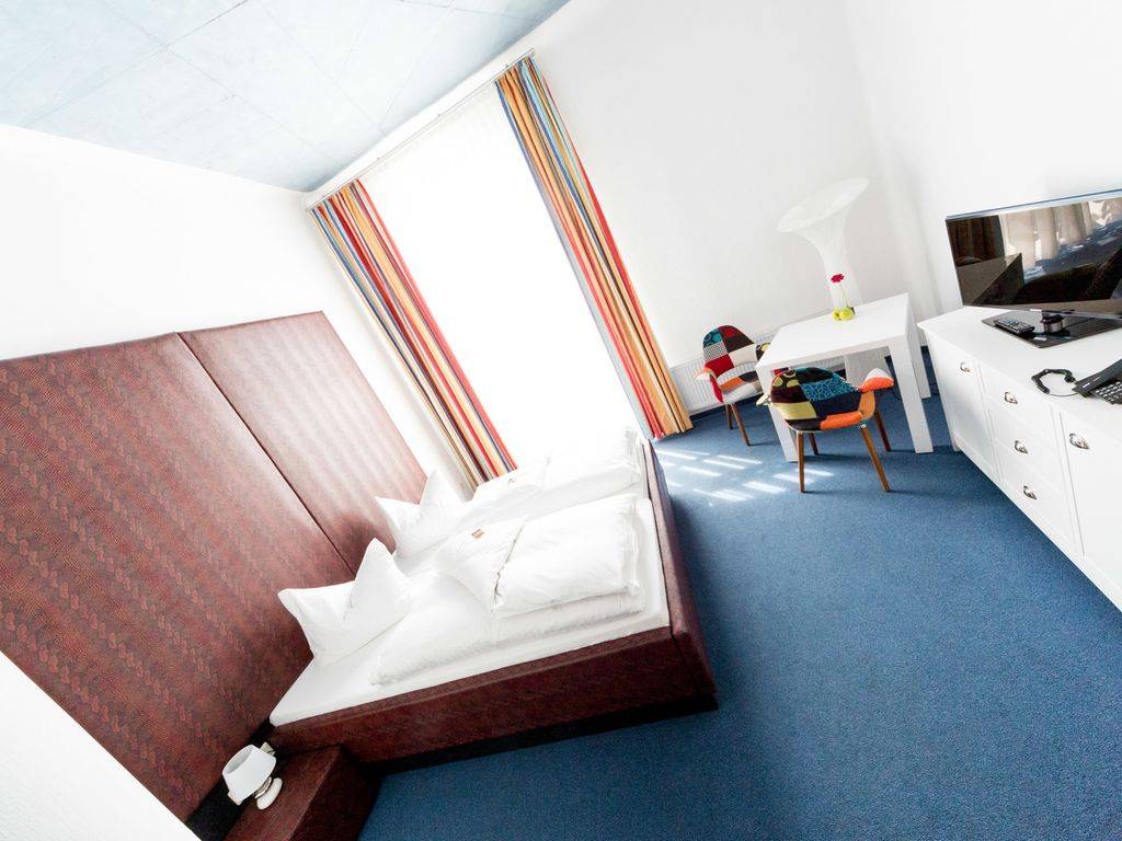 32 M² Hôtel ∙ 1 Chambre ∙ 2 Personnes - Magdebourg