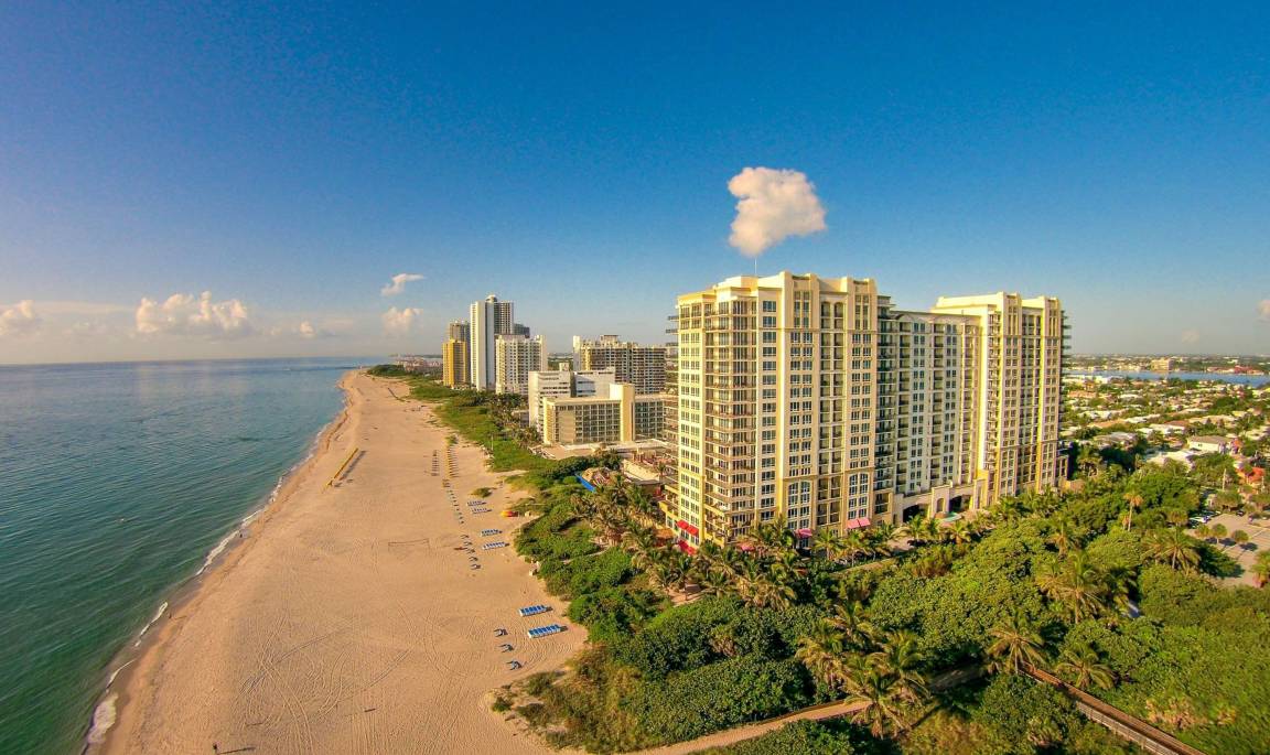 121 M² Apartment ∙ 2 Bedrooms ∙ 6 Guests - Riviera Beach, FL