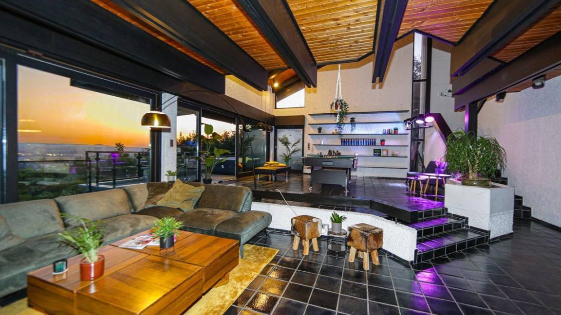 400 M² House ∙ 5 Bedrooms ∙ 18 Guests - Koblenz