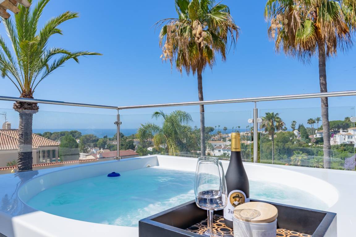 110 M² Maison De Vacances ∙ 3 Chambres ∙ 6 Personnes - Calahonda