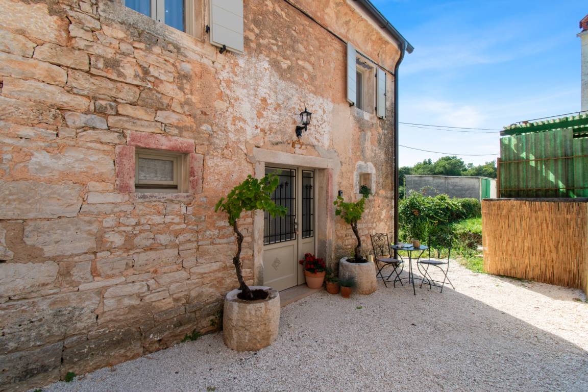 80 M² Ferienhaus ∙ 1 Schlafzimmer ∙ 4 Gäste - Kanfanar