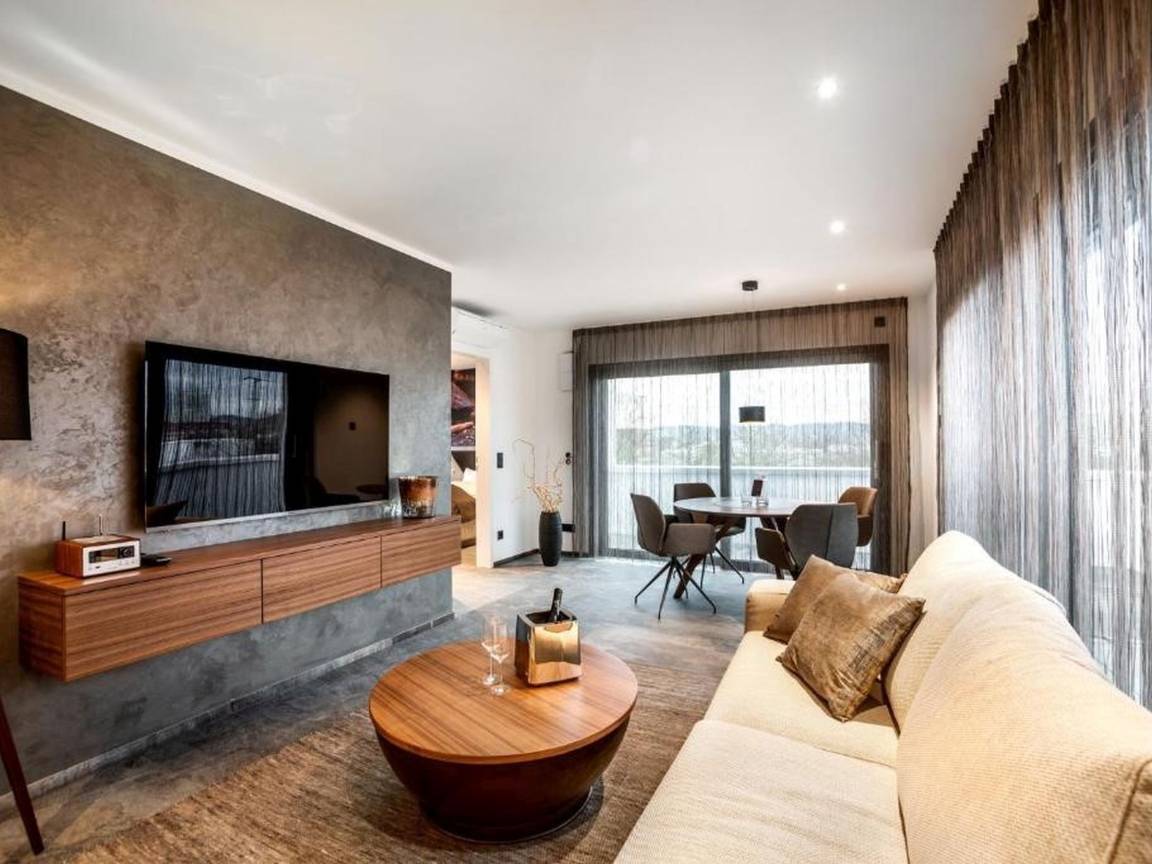70 M² Ferienwohnung ∙ 1 Schlafzimmer ∙ 2 Gäste - Stockach