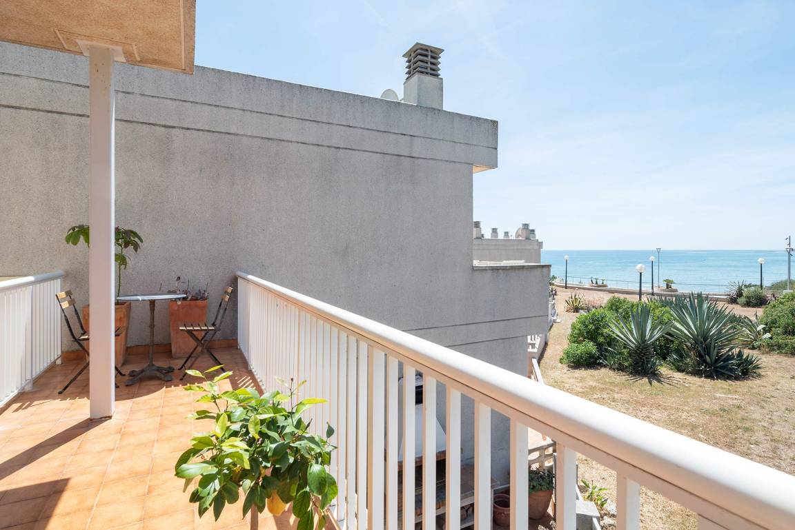 180 M² House ∙ 4 Bedrooms ∙ 8 Guests - Sitges