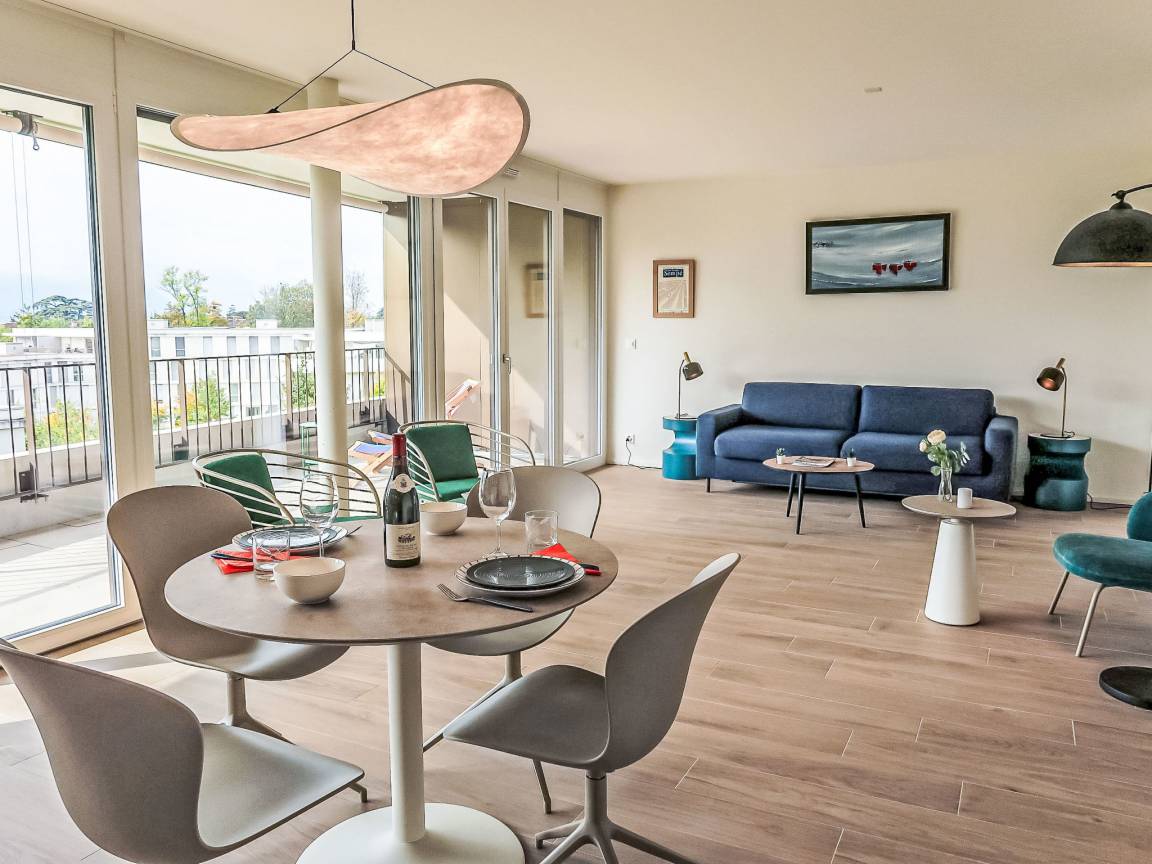 44 M² Huoneisto ∙ 1 Makuuhuone ∙ 2 Vierasta - Montreux